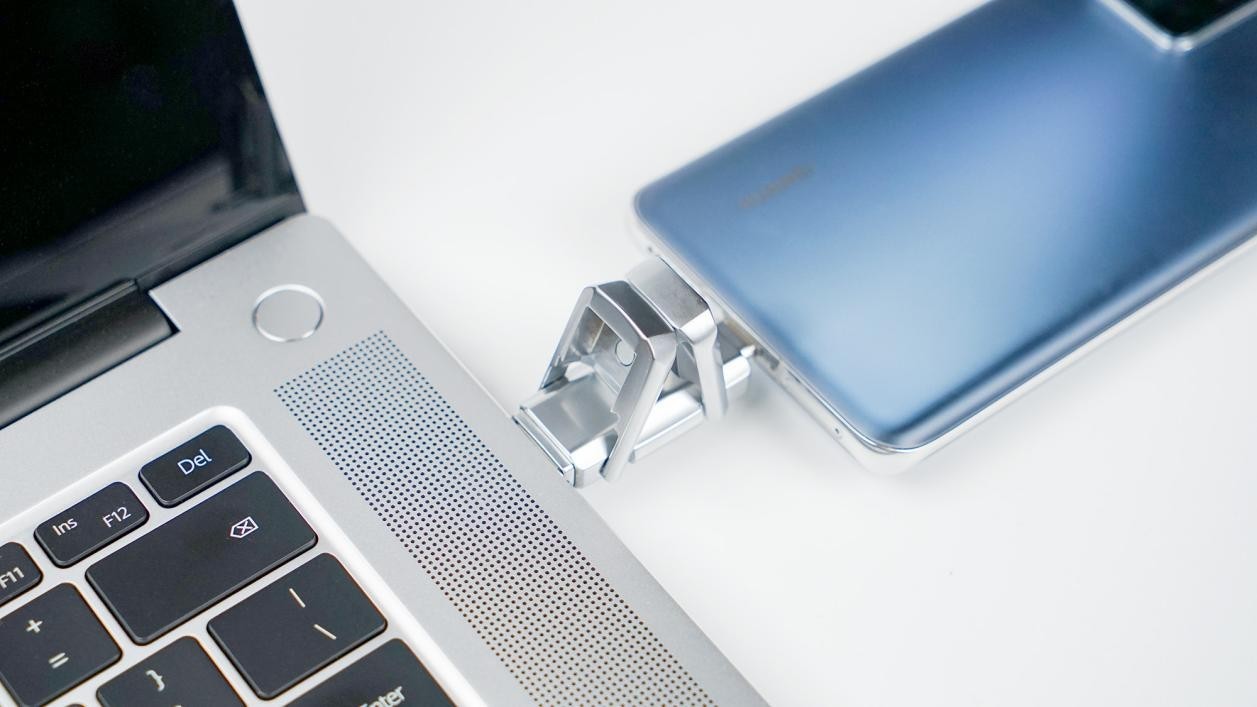 SSD级别速度！aigo固态U盘U393，刷新你的认知_中新网_安徽新闻